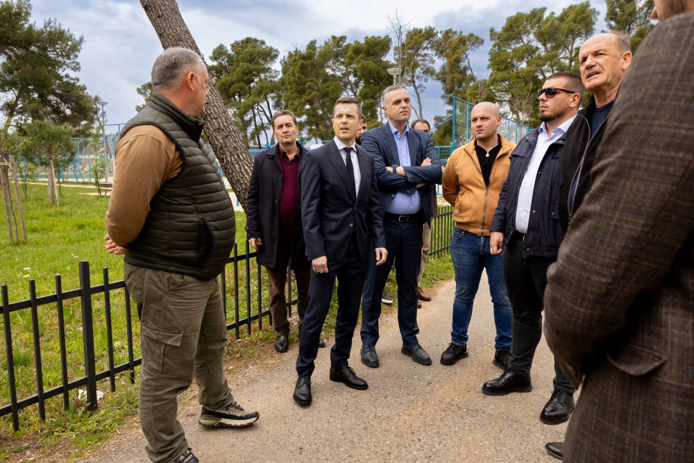 Mujović: Poboljšanje saobraćajne infrastrukture u okolnim naseljima ...